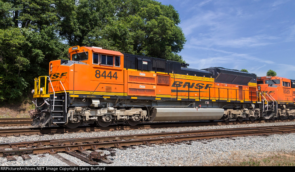 BNSF 8444